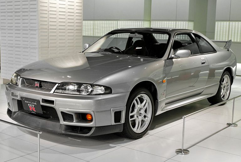Nissan Skyline GTR R33