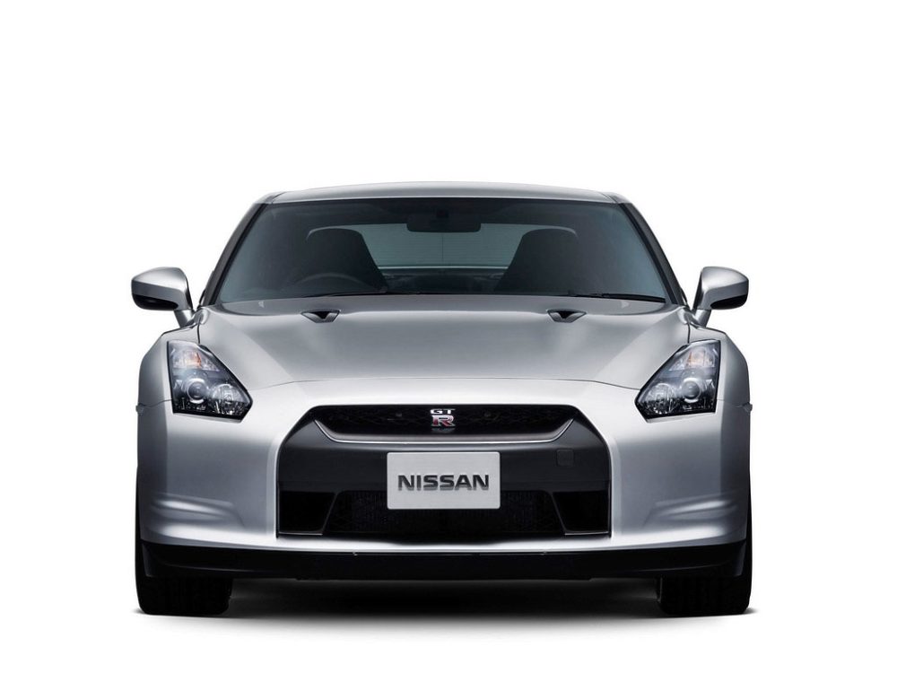 R35 Nissan GTR - Review, Specs and Photos